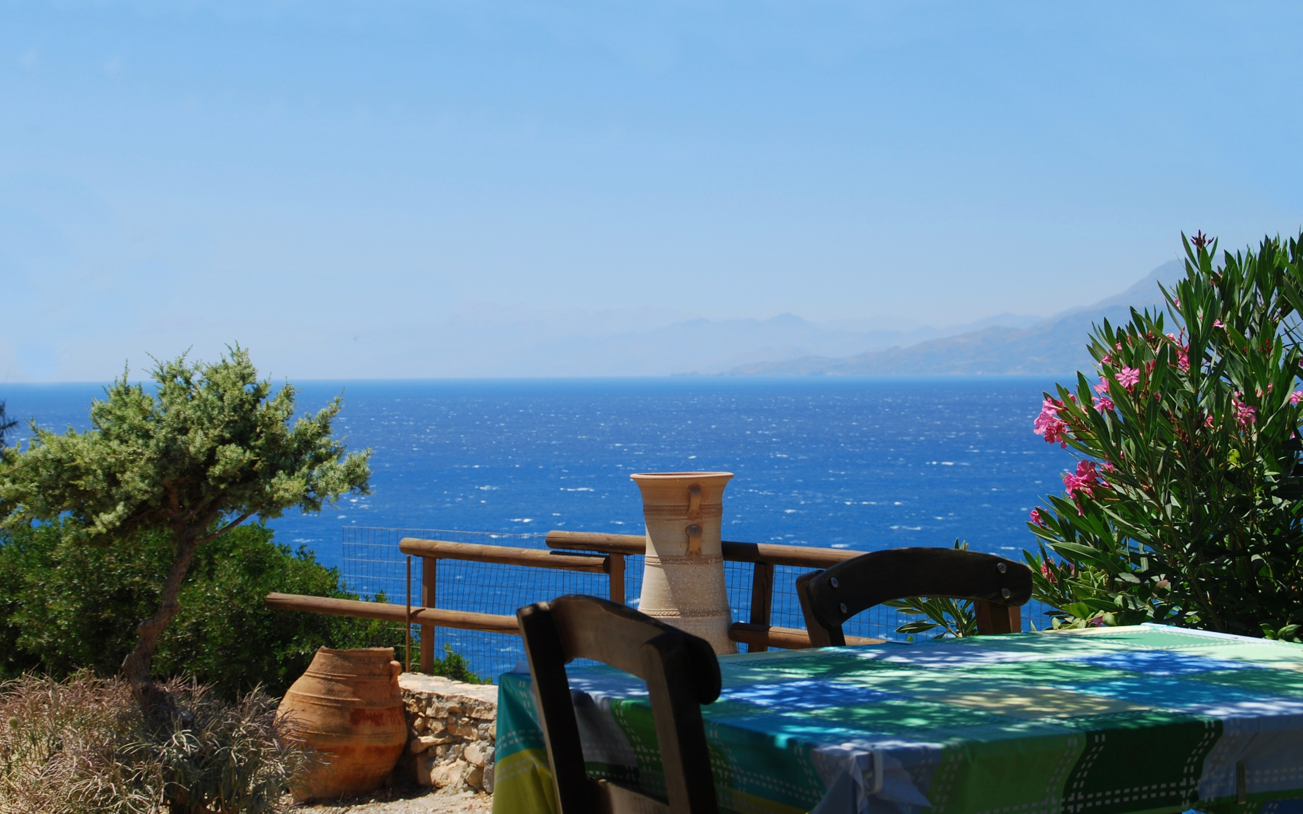 Beers, wines & spirits of Crete - Love Crete